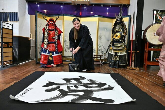 Japanese Calligraphy Experience in Osaka - Who Should Consider This Tour?
