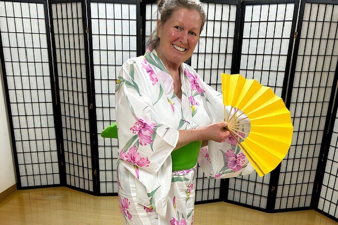 Japanese Dance Activity for Beginners - A Detailed Look at the Japanese Dance Experience