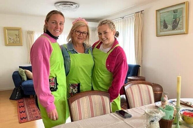 JAPANESE Fluffy Souffle Pancakes & Nature Walk in Todoroki - Making and Tasting Your Pancakes