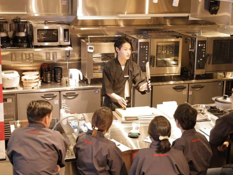 Japanese Knife Skills & Sashimi Bowl Cooking Class in Tokyo - Who Should Consider This Experience?