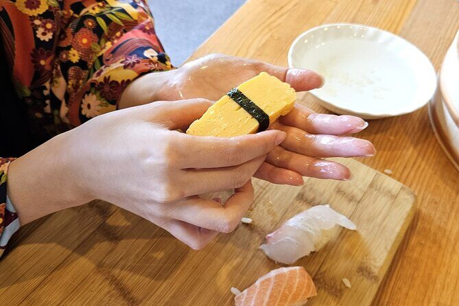 Japanese Sushi Cooking Class - Key Points