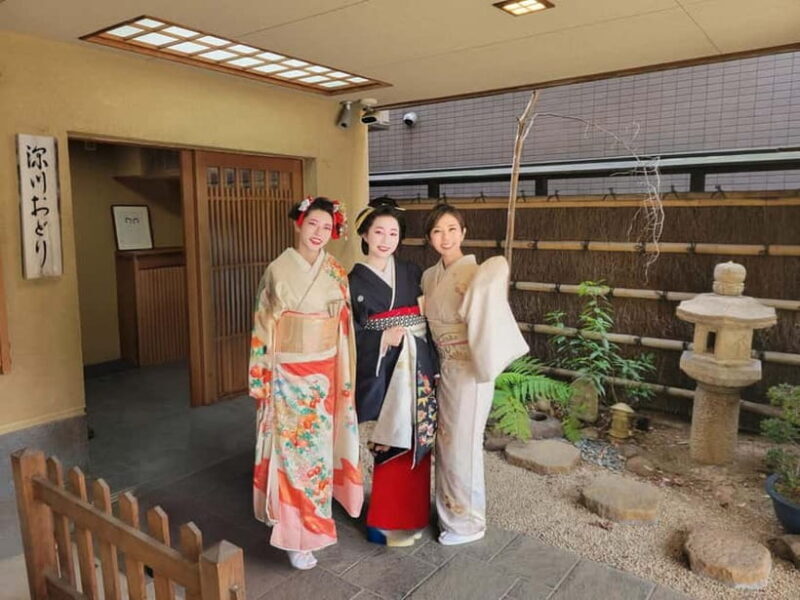 Japanese Traditional Entertainment Experience in Tokyo - Key Points