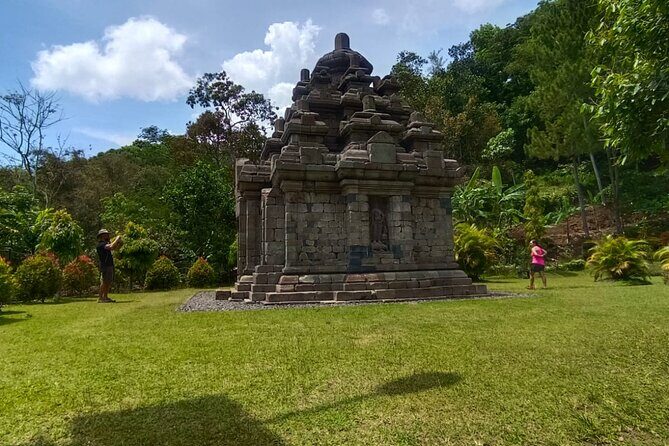 Java Village and Temple Tour from Borobudur - FAQ