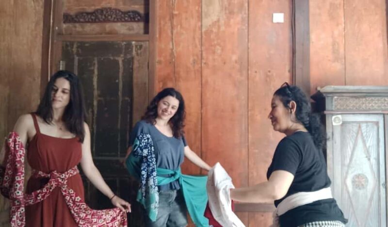 Javanese Dance Workshop with Kraton Palace Dancer - Key Points