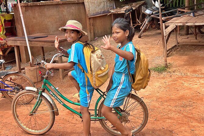 Jeep and Boat Tour in Kampong Phluk - An In-Depth Look at the Kampong Phluk Jeep and Boat Tour