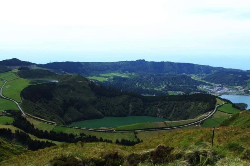 Jeep Full Day Sete Cidades & Firelake (Lagoa do Fogo) - A deeper look at the experience