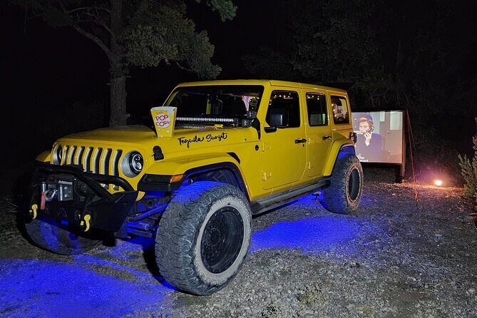 Jeep + Movie + Stars: A Romantic Night in the Las Vegas Mountains - Who Will Appreciate This Tour?
