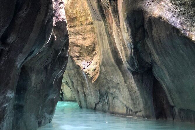 Jeep Safari, Damajagua Waterfalls - An in-depth look at the Damajagua Waterfalls Jeep Safari