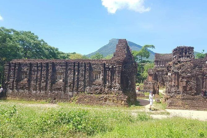 Jeep Transfer to My Son Holyland-Unessco Site from Hoi An City - Exploring My Son Holyland