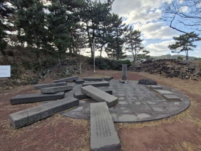 Jeju: 4.3 Incident History & Cultural Tour with a Guide - Authentic Experiences and Authentic Insights