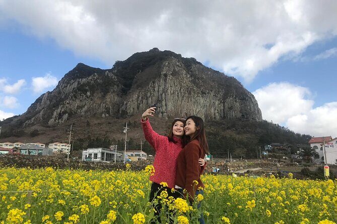 Jeju airport start & west tour & drop off in seogwipo(Jeju city) - Key Points