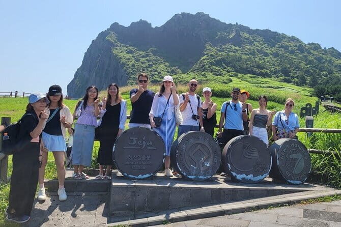 Jeju Eastern Cultural Exploration Day Tour - Exploring the Jeju Eastern Cultural Tour: A Detailed Breakdown