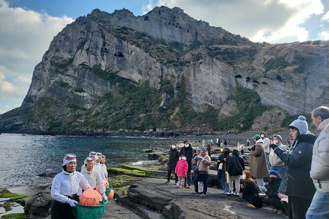 Jeju Island Bus Tour Or Taxi Tour in the East of Jeju island - FAQ