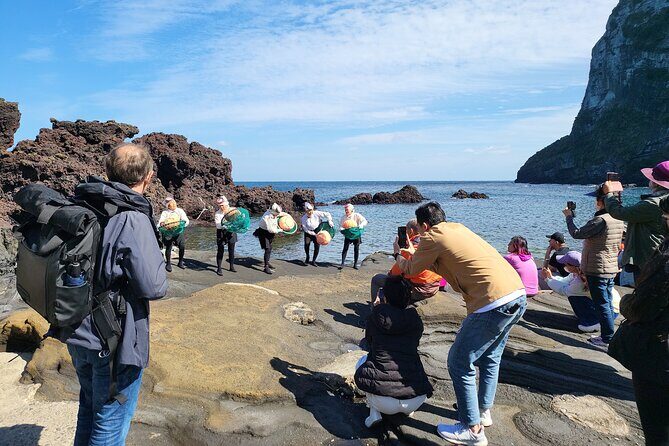 Jeju Island Bus Tour Or Taxi Tour in the East of Jeju island - The Sum Up