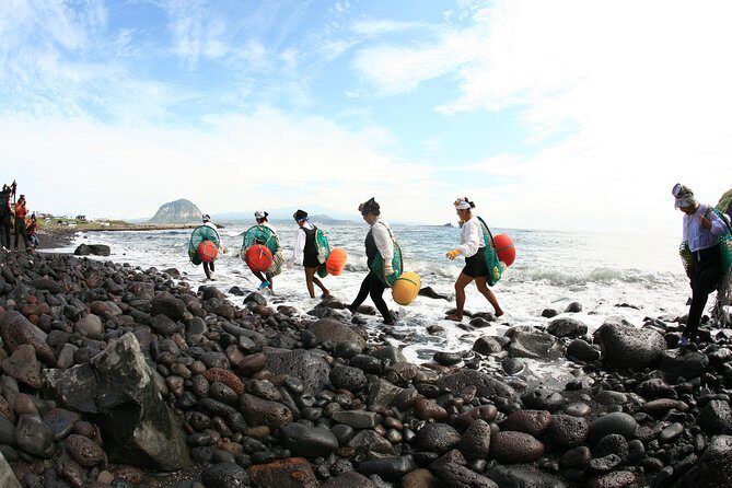 Jeju Island East UNESCO Day Tour - Umutgae Coast and Jeju’s Haenyeo Culture