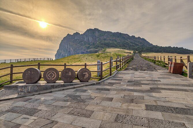 Jeju island Eastern UNESCO site Full Day Guided Tour - The Experience and Pacing
