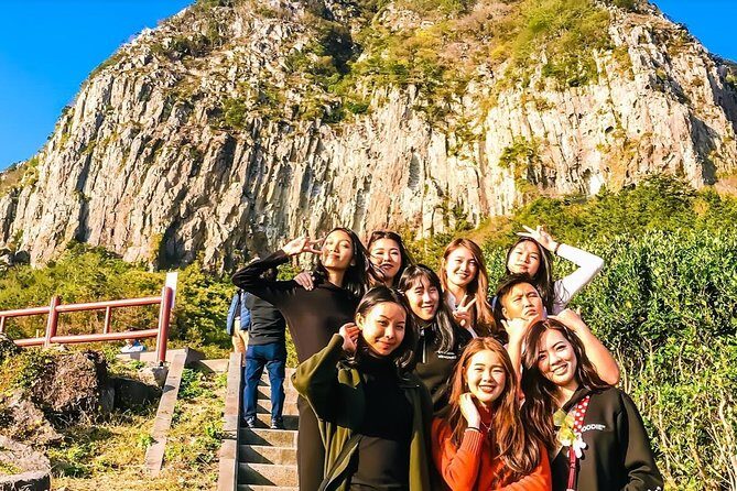 Jeju Island Private Half day Transport : South / West - Who Should Consider This Tour?