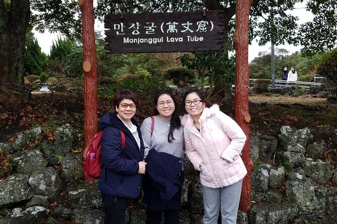 Jeju island Private Tour - UNESCO Day Tour & Haenyeo Performance - An In-Depth Look at Jeju’s Best Sights