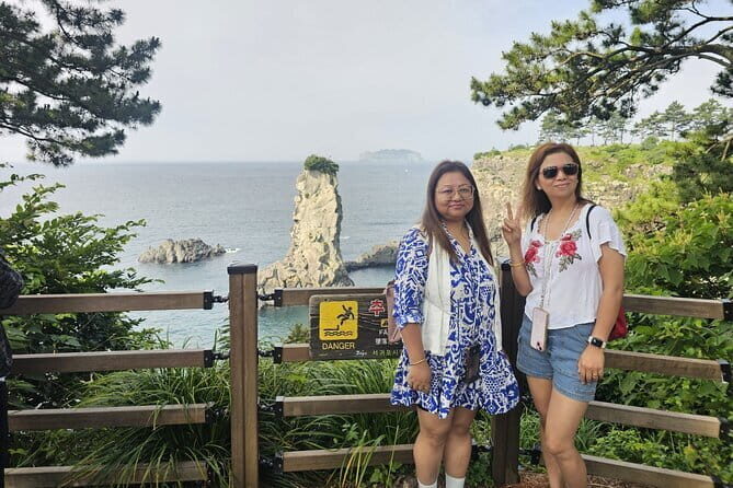 Jeju Private Day Tour from Gangjeong Cruise Terminal. - A Window into Jeju’s Natural Wonders and Culture