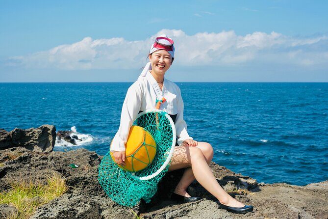 [Jeju] Private Photoshoot with Traditional pearl diver Haenyeo Costume - The Value of the Experience