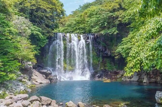 Jeju Western and Southern Routes Sightseeing Day Tour - Key Points