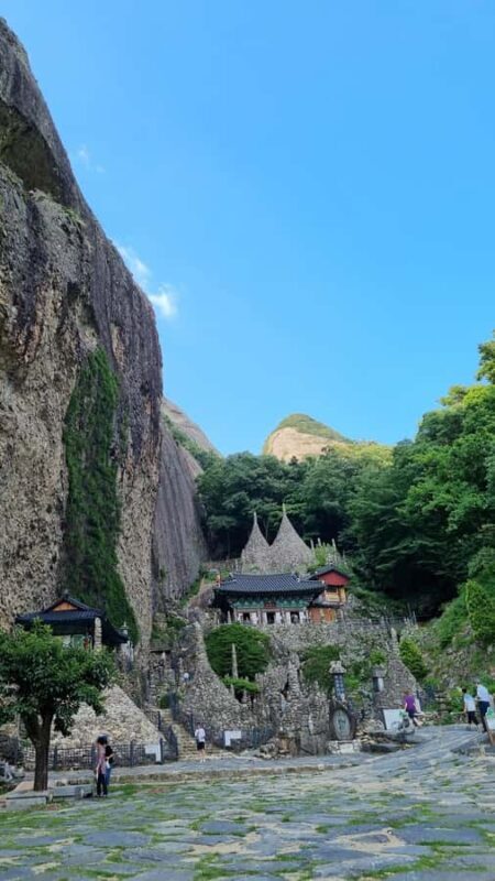 Jeonju Hanok Village and Maisan Tapsa Temple Tour From Seoul - Key Points