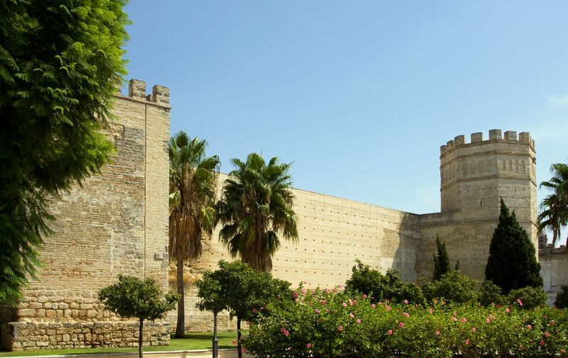 Jerez: Historic Center Guided Tour - Local Flavors and Optional Experiences