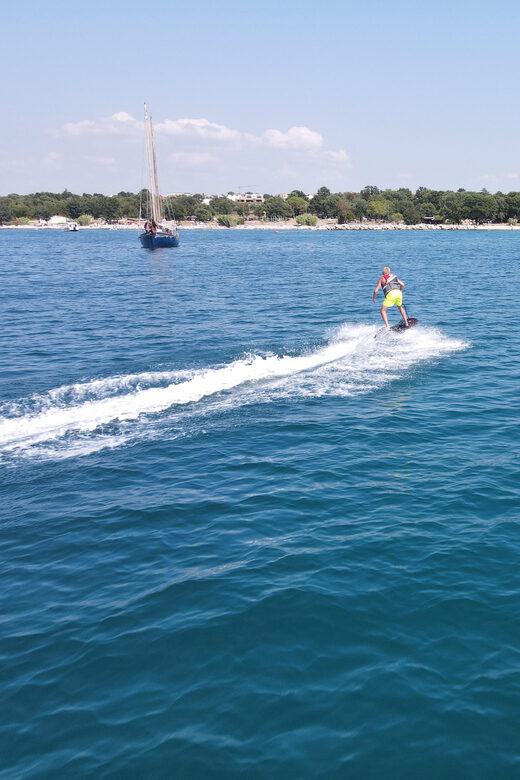Jet-Boarding with Instructions - Who Will Love This Experience?