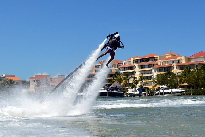 Jet Pack flight experience in Cancun. Challenge yourself to do it now. - Introducing the Jet Pack Epic in Cancun