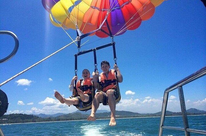 Jetski and Parasailing w/ Entry & Private Transportation - FAQ