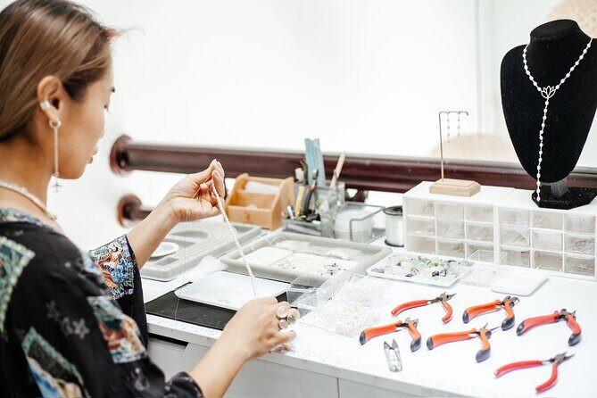 Jewelry Small Group Masterclass - The Value for Travelers