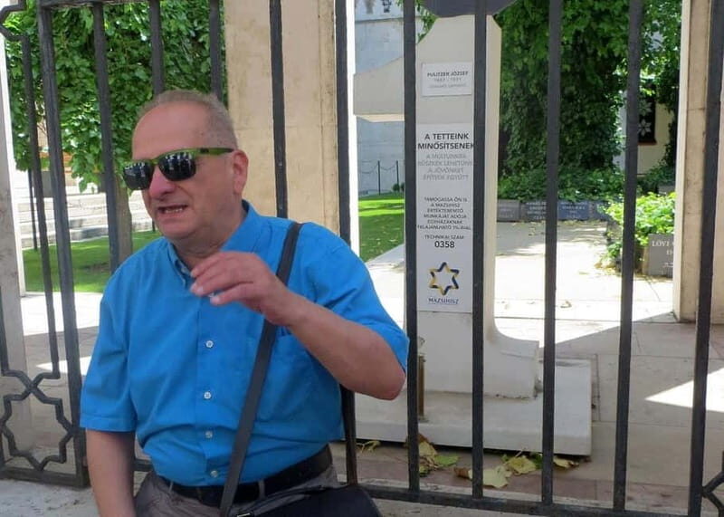 Jewish Heritage Walk: Synagogues, Shoes, Secrets & Flódni - The Sum Up: Who Will Love This Tour?