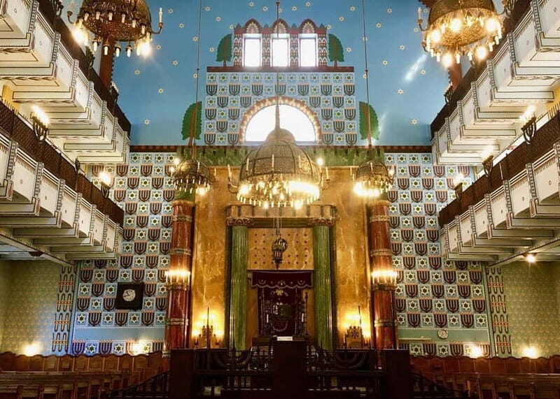 Jewish Heritage Walk: Synagogues, Shoes, Secrets & Flódni - FAQ