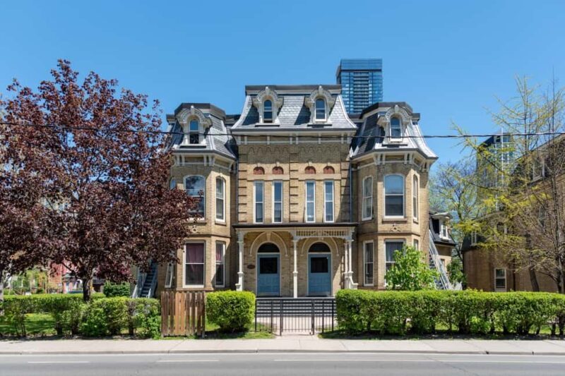 Jewish Heritage Walking Tour of Kensington Market Toronto - Deep Dive into the Itinerary