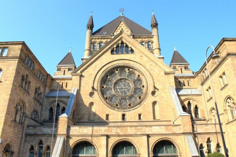 Jewish Quarter History Walking Tour in Colognes Old Town - What to Expect from This Tour