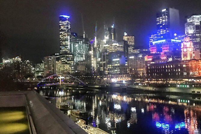 Jewish Scene in multi cultural Melbourne - Passing Iconic Landmarks