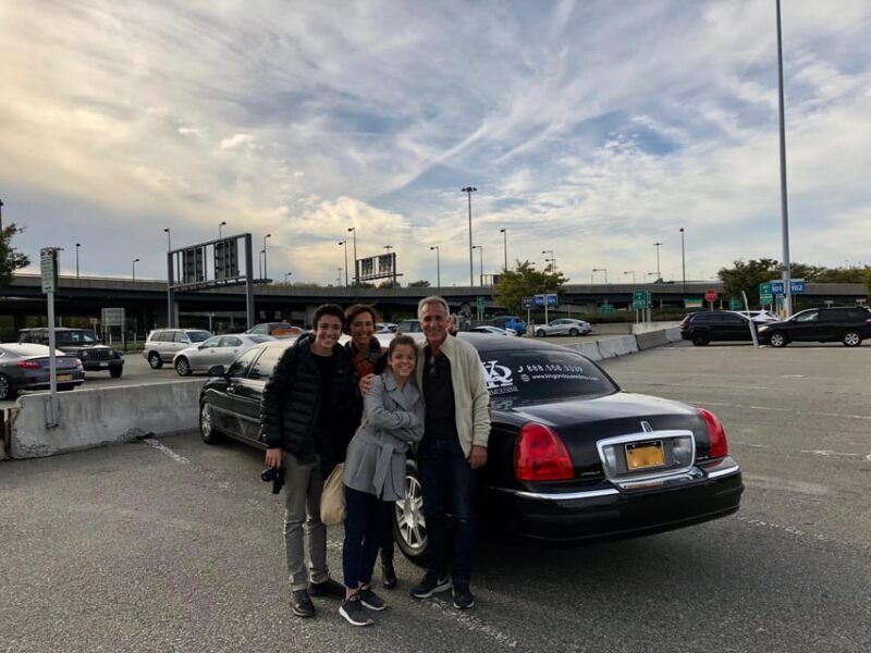 JFK /EWR Airport Stretch Limo Pick Up + One Hour NYC Tour - Pricing & Value: Is It Worth It?