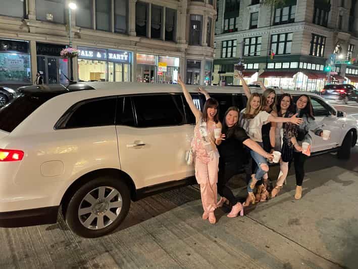JFK /EWR Airport Stretch Limo Pick Up + One Hour NYC Tour - The Sum Up