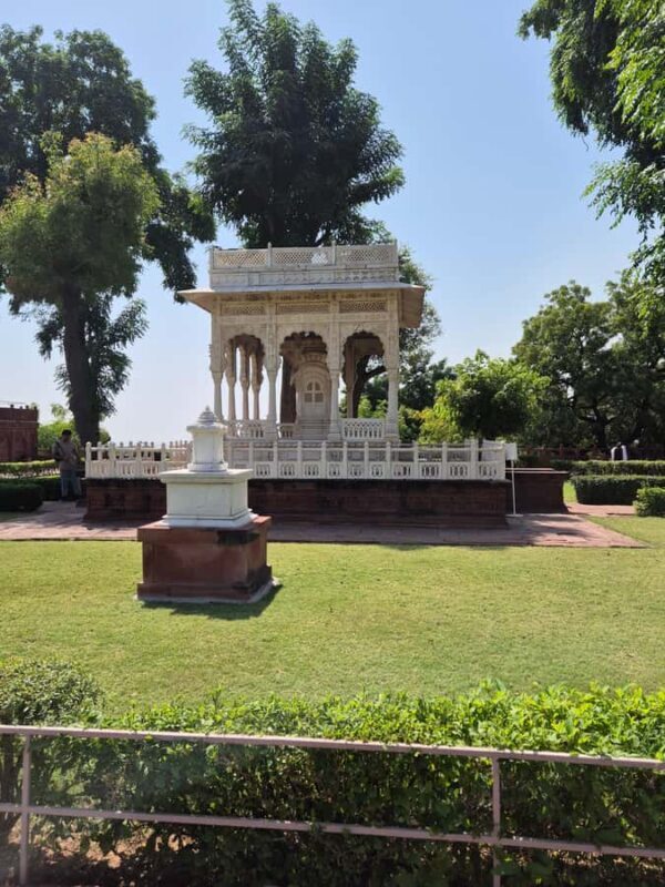 Jodhpur : Mehrangarh Fort and Blue City Private Tour - Key Points