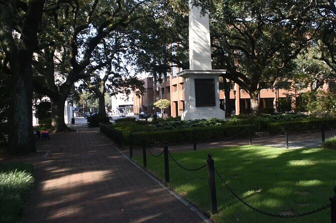 Johnson Square to Independent Presbyterian: A Self-Guided Audio Tour of Savannah - The Sum Up