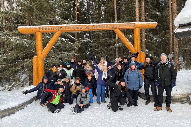 Johnston Canyon Icewalk from Banff AM - An In-Depth Look at the Johnston Canyon Icewalk