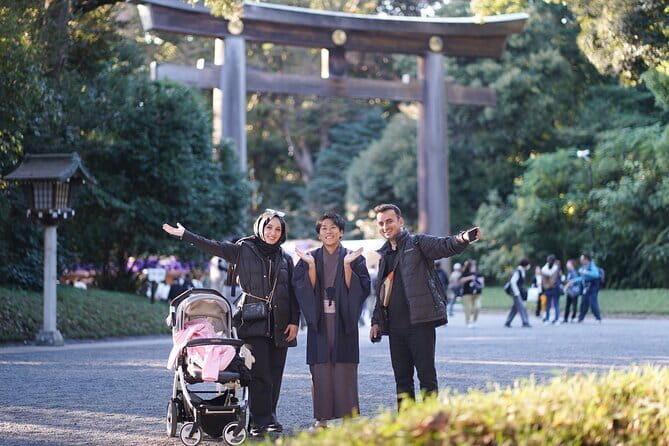 Join a Unique Cultural Ceremony at Tokyo's Meiji Shrine - Exploring the Meiji Shrine Experience