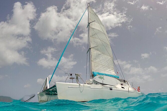 Jost Van Dyke - Sandy Spit & Soggy Dollar Sailing Tour in the BVI - A Detailed Look at the Jost Van Dyke Sailing Tour