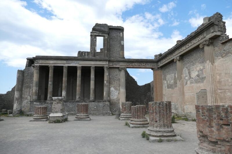 Journey Through Pompeii & Vesuvius: History, Ruins and Lava - The Practicalities: What You Need to Know