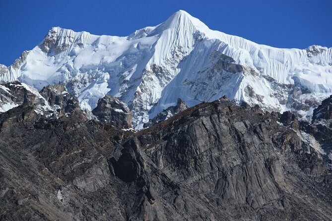 Journey to the earth's highest mountain: Everest 15 Days - What Makes This Tour Stand Out?