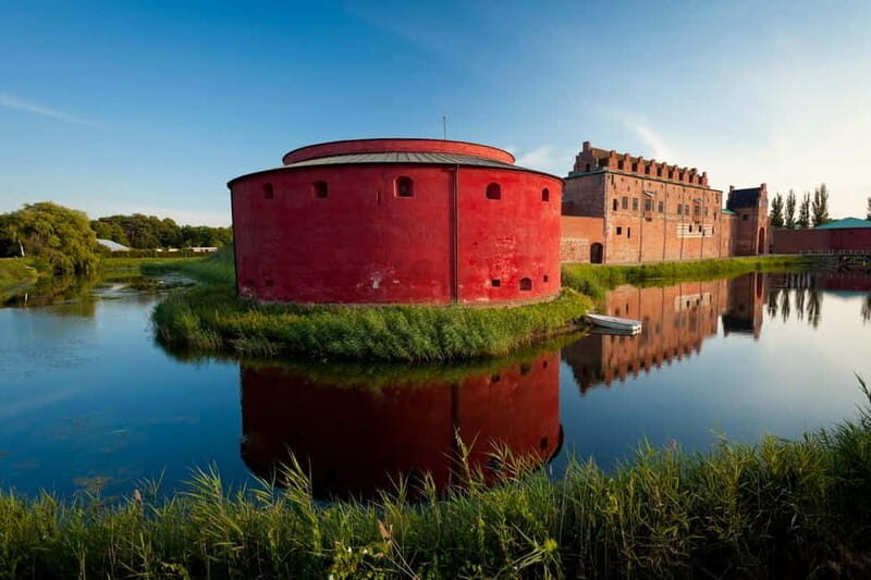 Joyful Malmo Walking Tour for Couples - Practical Tips for Travelers
