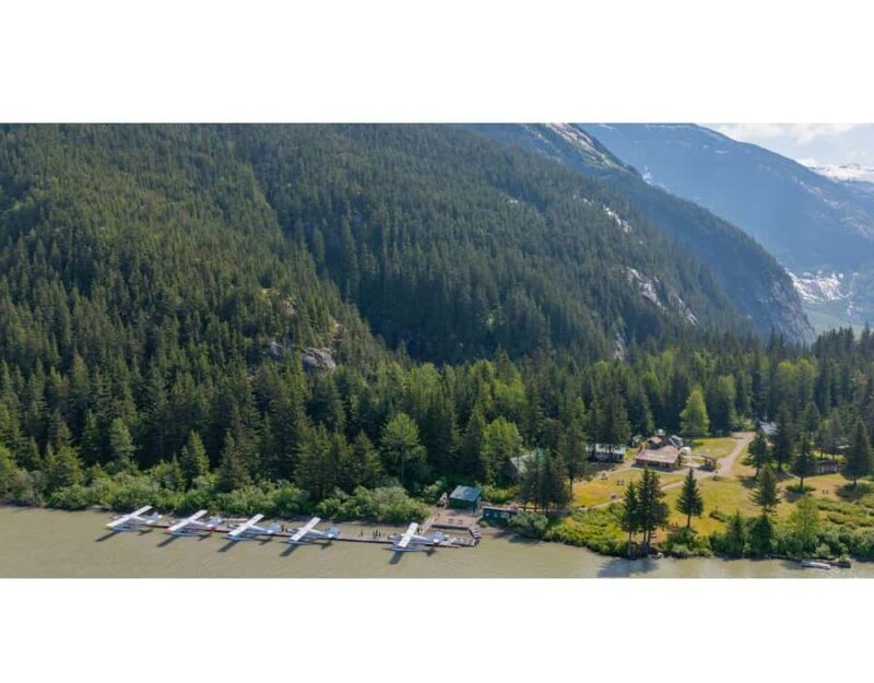 Juneau: Taku Glacier Lodge 5-Glacier Flight & Feast - Post-Meal Options and Relaxation