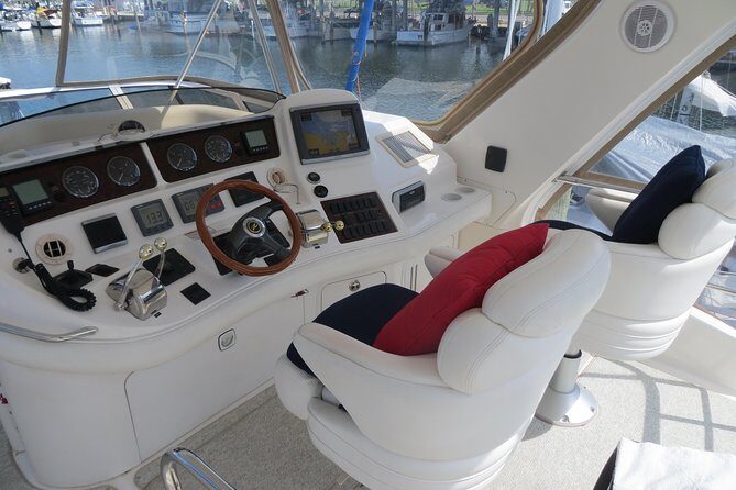 Jupiter Private Yacht Cruise with Captain/Stewardess - FAQ