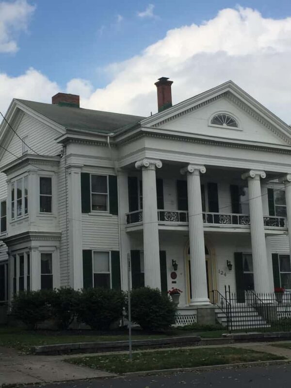 Just the History Tour - Scenic Views and Historic Sites Along the River