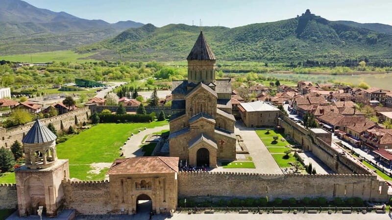 Jvari & Mtskheta group tour from Tbilisi - Key Points